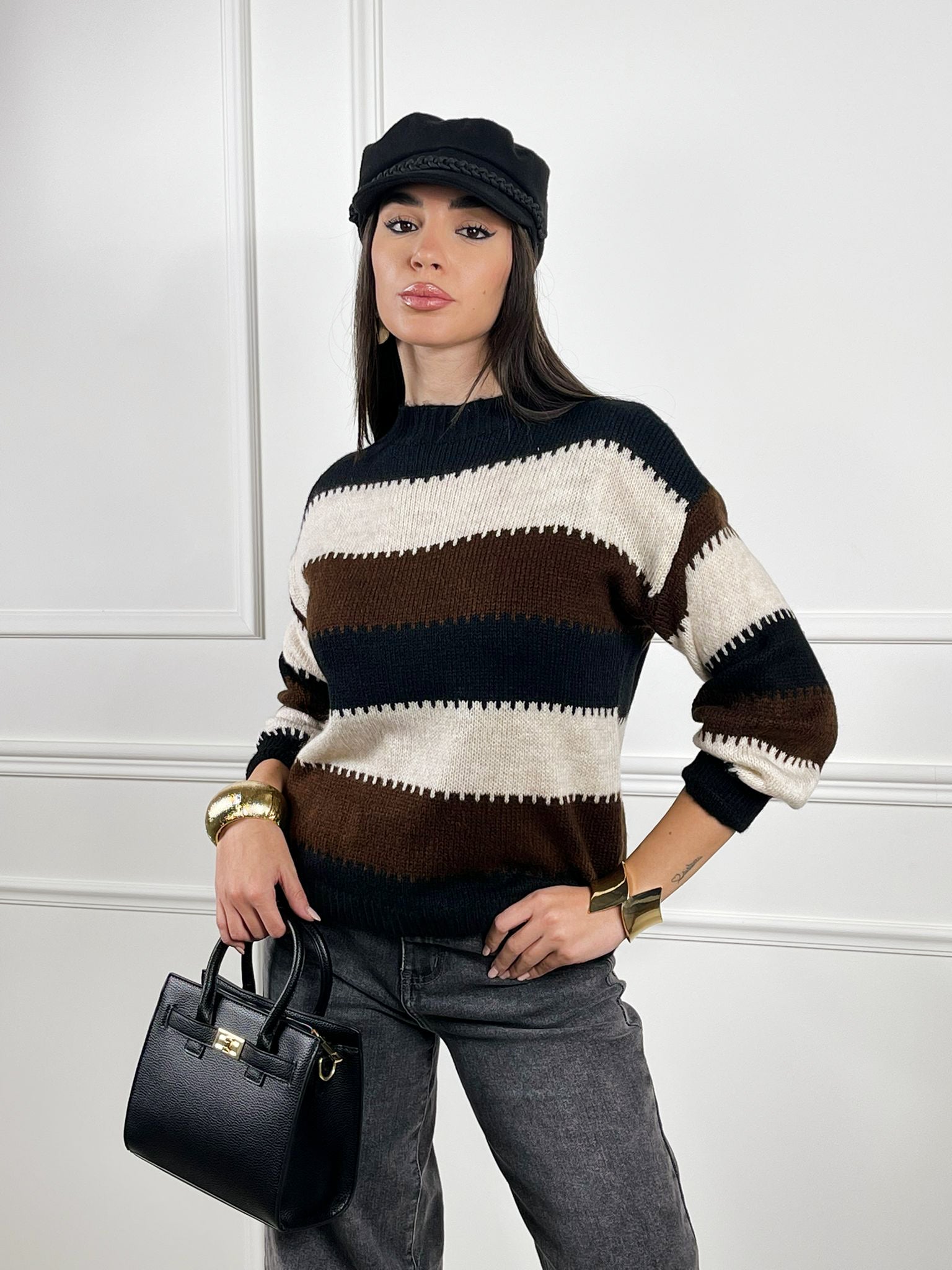 Maglia scollo barchetta a fasce